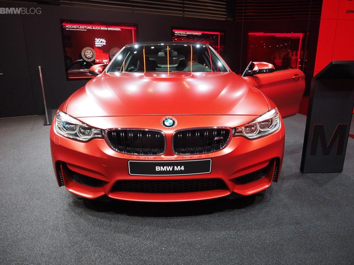 BMW M4 в цвете Frozen Red Metallic представлена во Франкфурте - BMW Guide