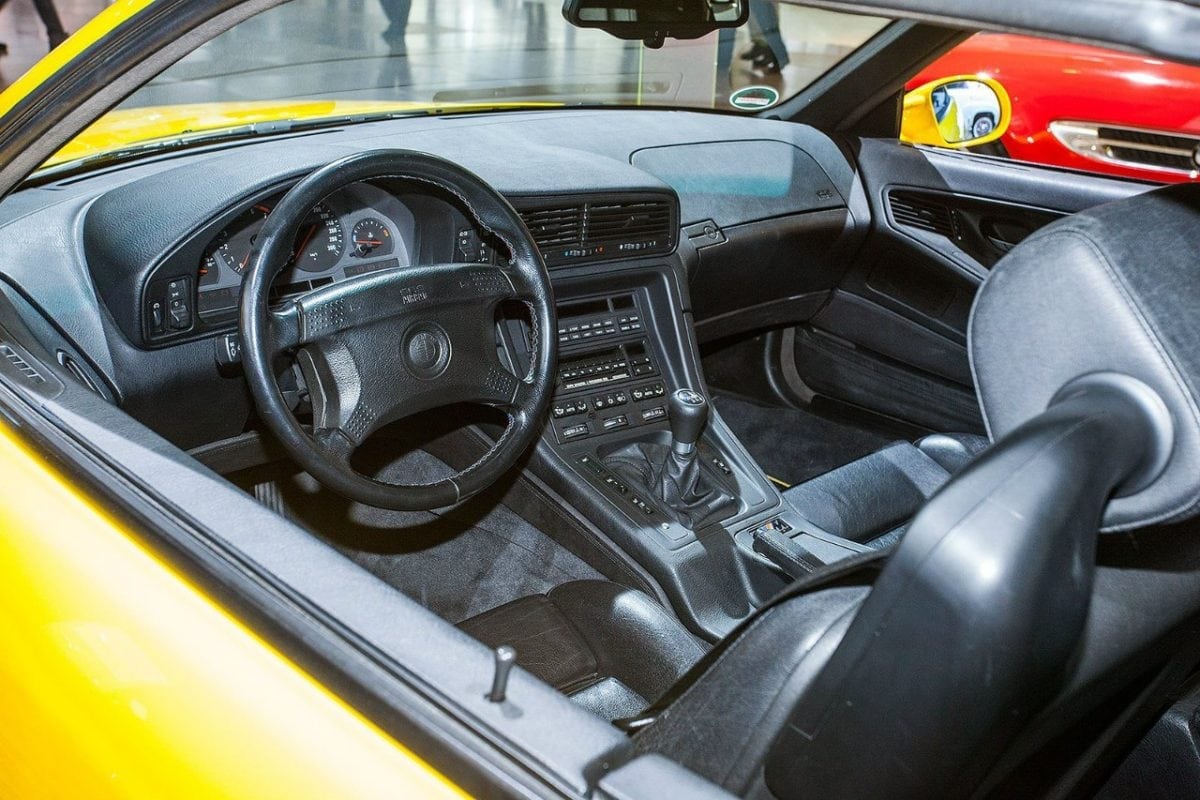 Yellow BMW 850CSI - BMW Guide