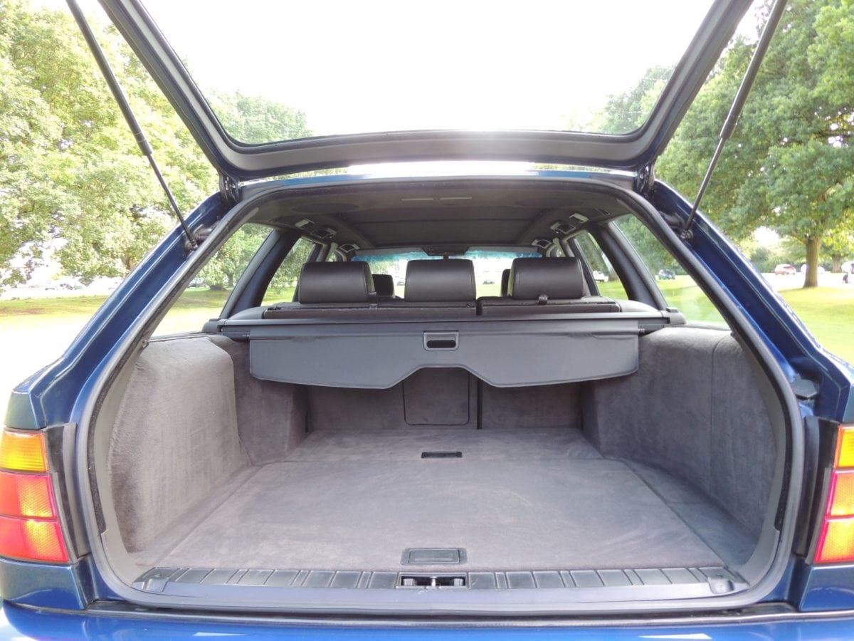 BMW M5 E34 Touring 1994 Avus Blue over Black Leather - BMW Guide